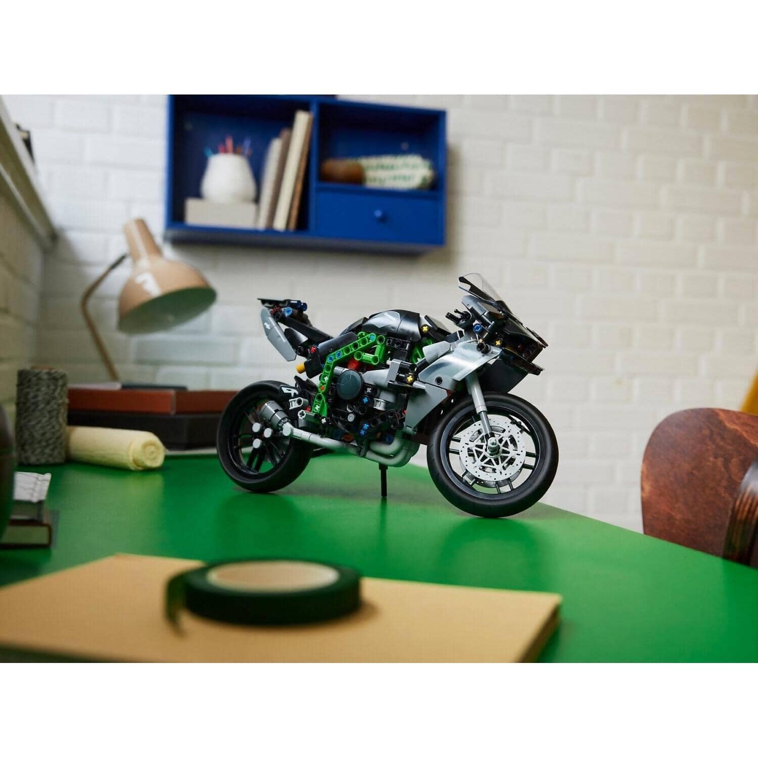 LEGO 42170 Kawasaki Ninja H2R Motorcycle – Technic