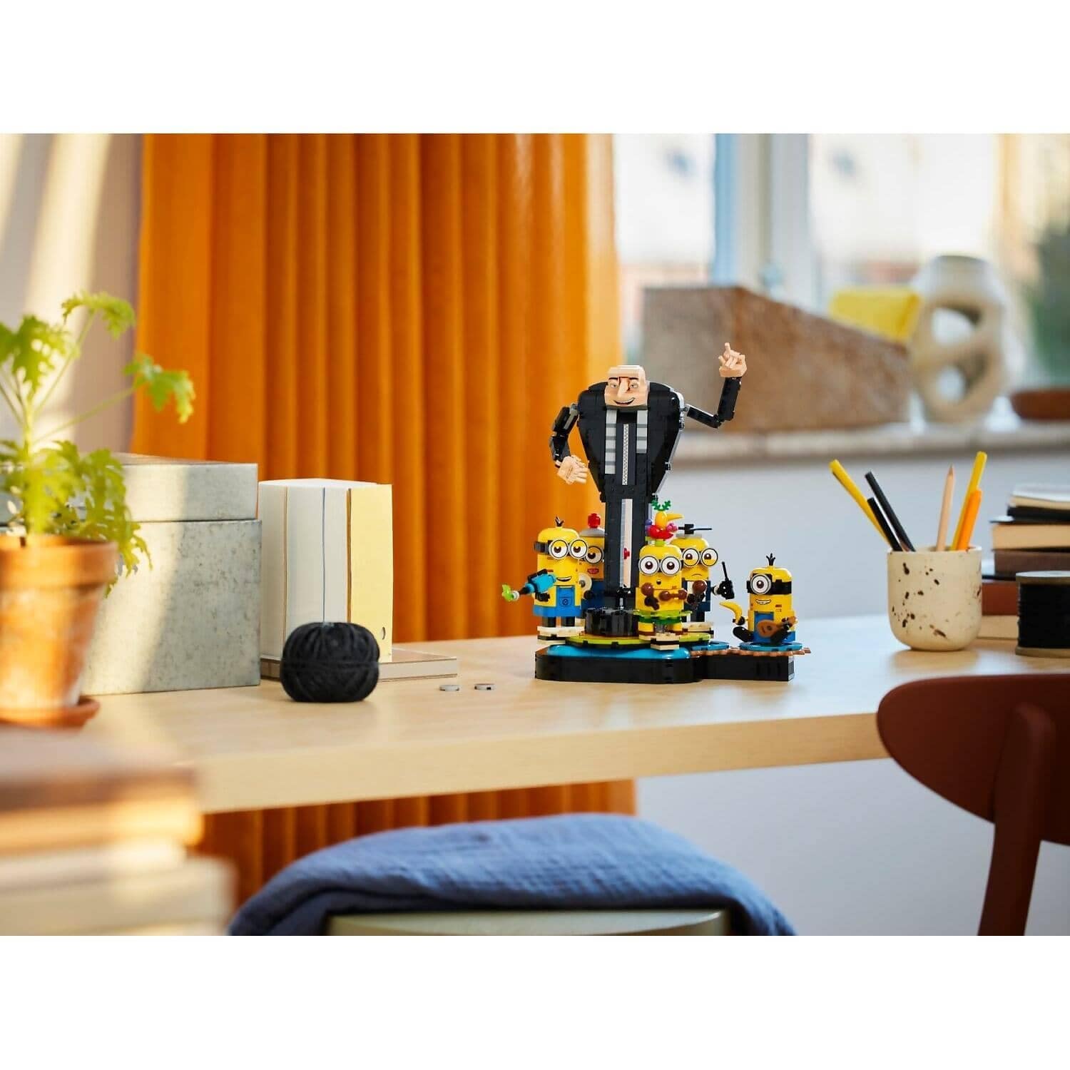 LEGO 75582 Brick-Built Gru and Minions – Despicable Me 4 – BrickBuilder