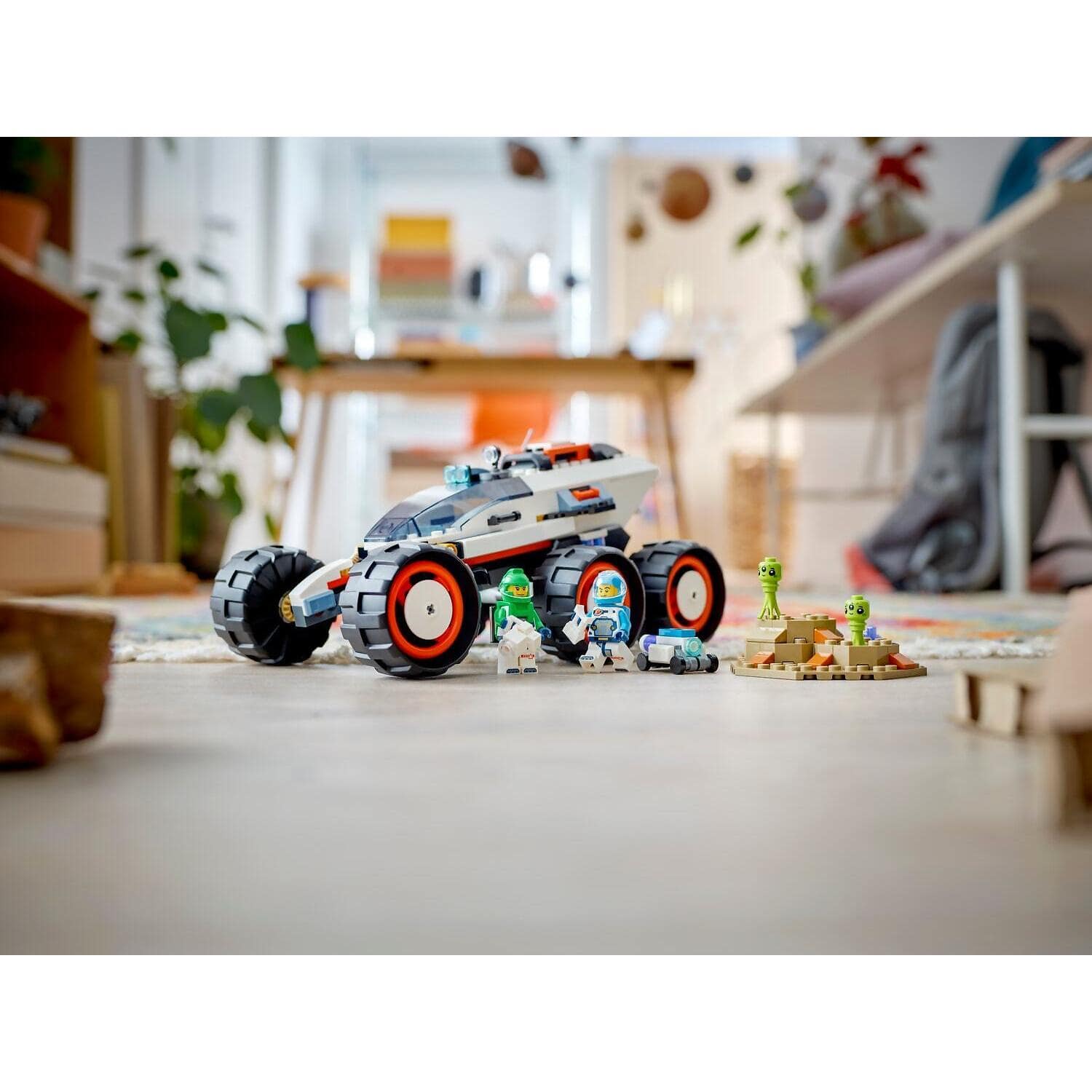 LEGO 60431 Space Explorer Rover and Alien Life – City