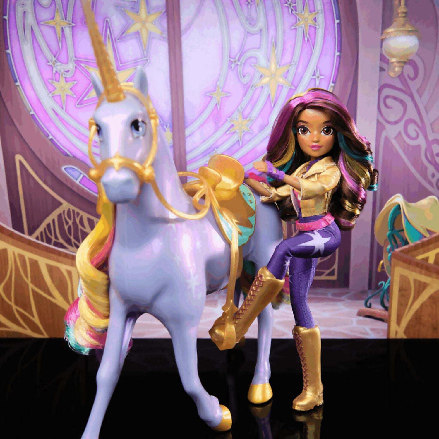 Unicorn Academy – Rainbow Light-up Wildstar Netflix